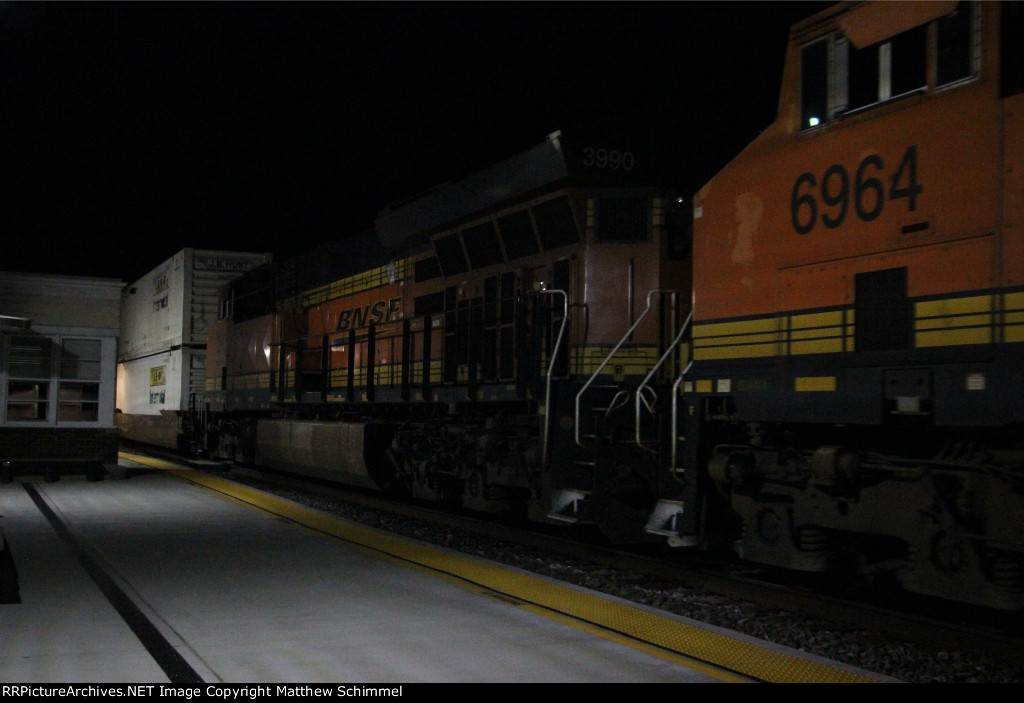 BNSF 3990